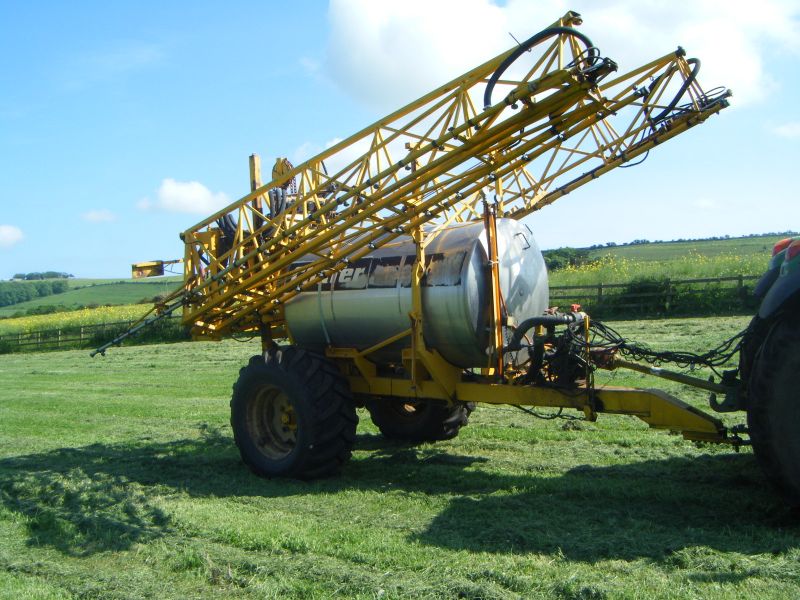 CHAFFER T3000 24M TRAILED SPRAYER :: Recently Sold :: Browns ...