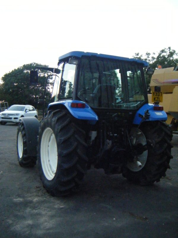 NH TL100A :: Recently Sold :: Browns Agricultural Machinery