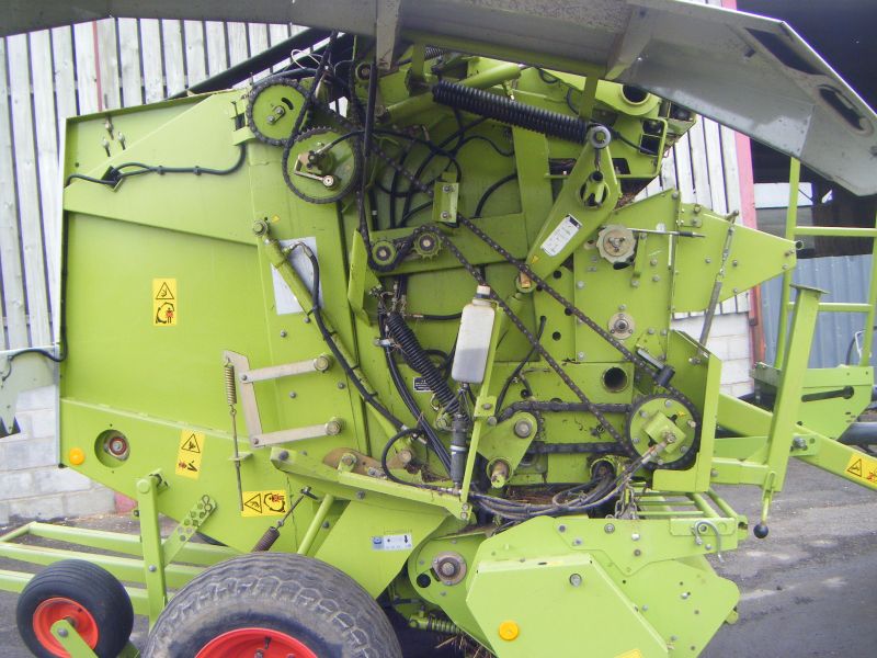 CLAAS VARIANT 260 ROUND BALER :: Recently Sold :: Browns Agricultural ...