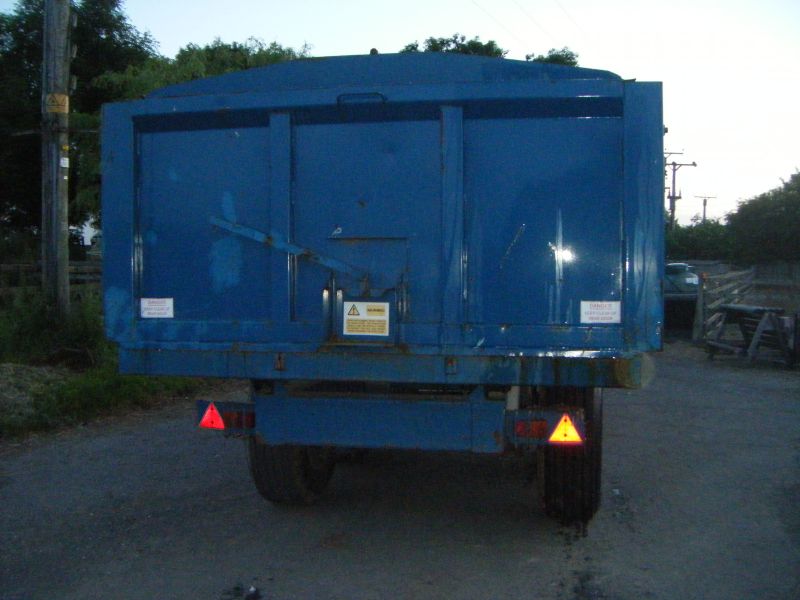 MARSTON 14T GRAIN/ROOT TRAILER :: Recently Sold :: Browns Agricultural ...
