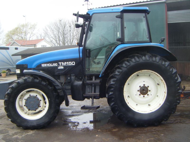 NEW HOLLAND TM150 Range Command :: Recently Sold :: Browns Agricultural ...