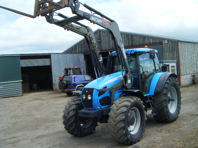 LANDINI LEGEND TOP 180 DELTASIX C/W LOADER :: Recently Sold :: Browns ...