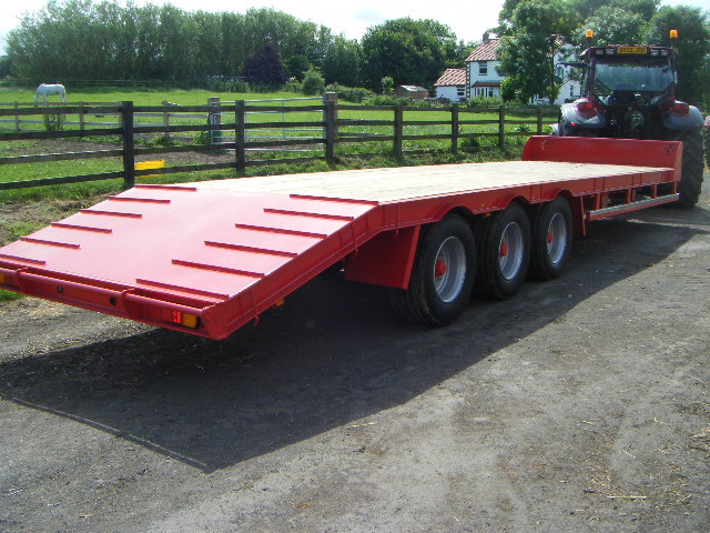 PF TRI AXLE LOW LOADER PLANT TRAILER :: Recently Sold :: Browns ...