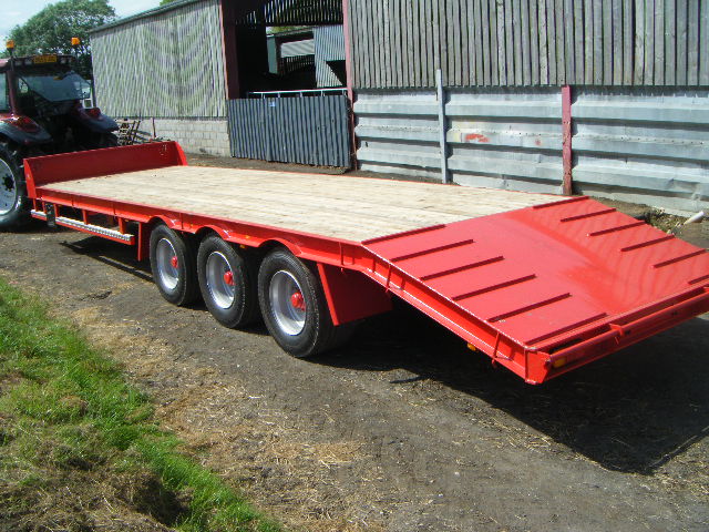 PF TRI AXLE LOW LOADER PLANT TRAILER :: Recently Sold :: Browns ...