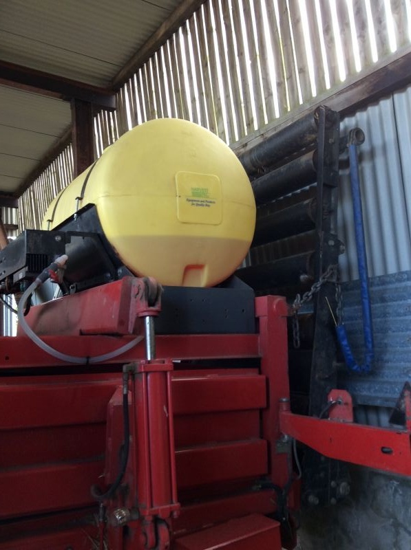 MF 186 SQUARE BALER C/W ADDITIVE APPLICATOR :: Recently Sold :: Browns ...