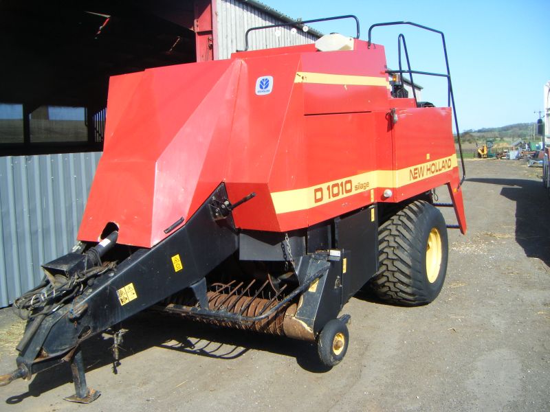 NH D1010 SILAGE BIG SQUARE BALER :: Recently Sold :: Browns ...