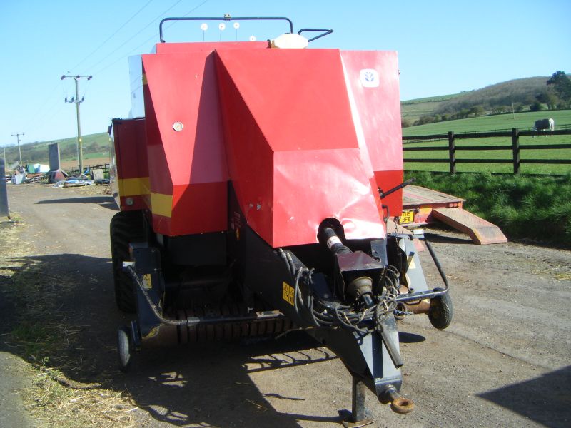 NH D1010 SILAGE BIG SQUARE BALER :: Recently Sold :: Browns ...