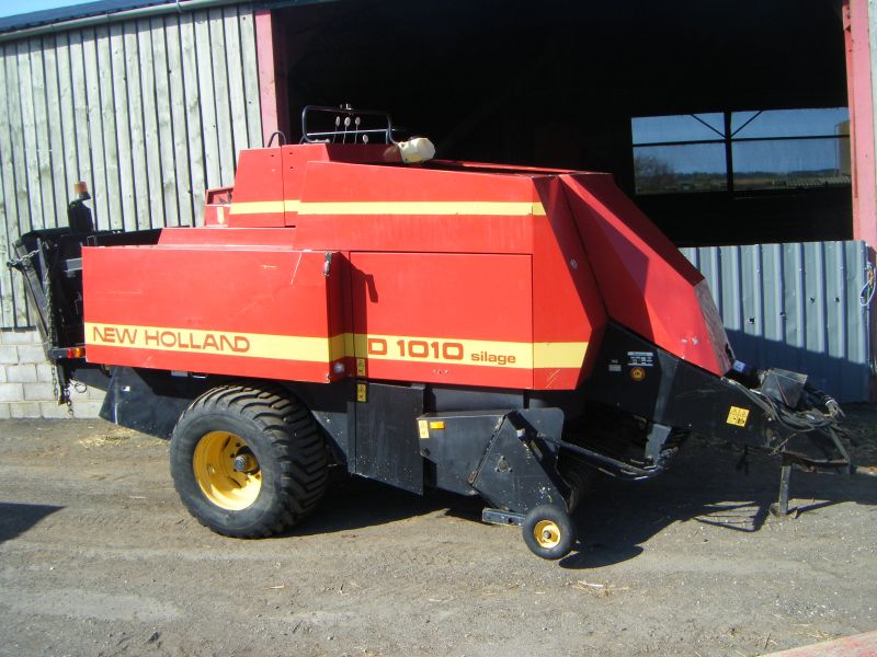 NH D1010 SILAGE BIG SQUARE BALER :: Recently Sold :: Browns ...